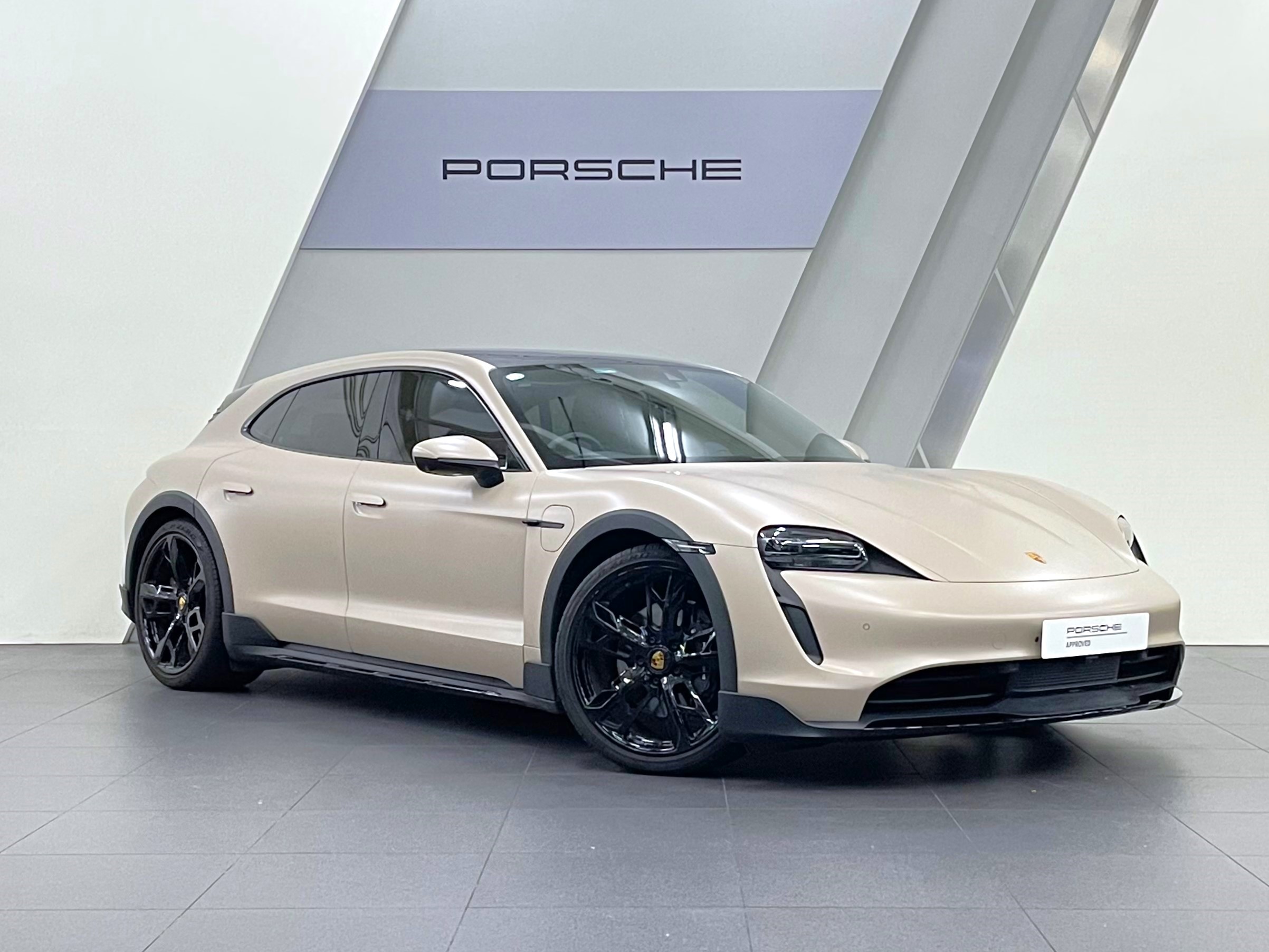 2023 Taycan 4 Cross Turismo Coffee Beige Comm 615522 - Porsche Centre ...