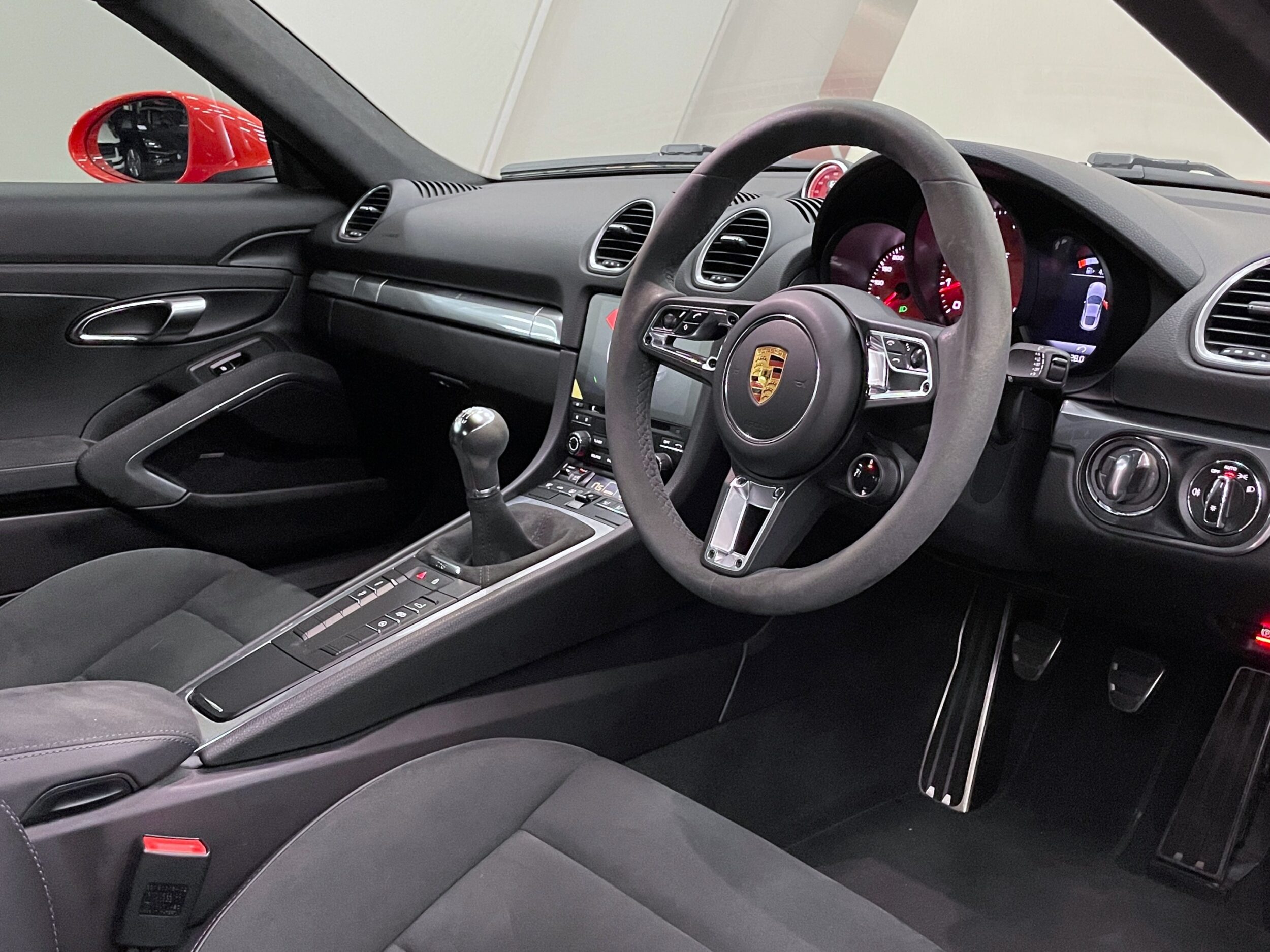 2022 718 Cayman GTS 4.0 MT Lava Orange Comm 614563 - Porsche Centre ...